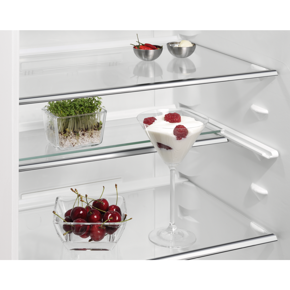 Réfrigérateur encastrable 122.5 cm Frigo encastrable | AEG