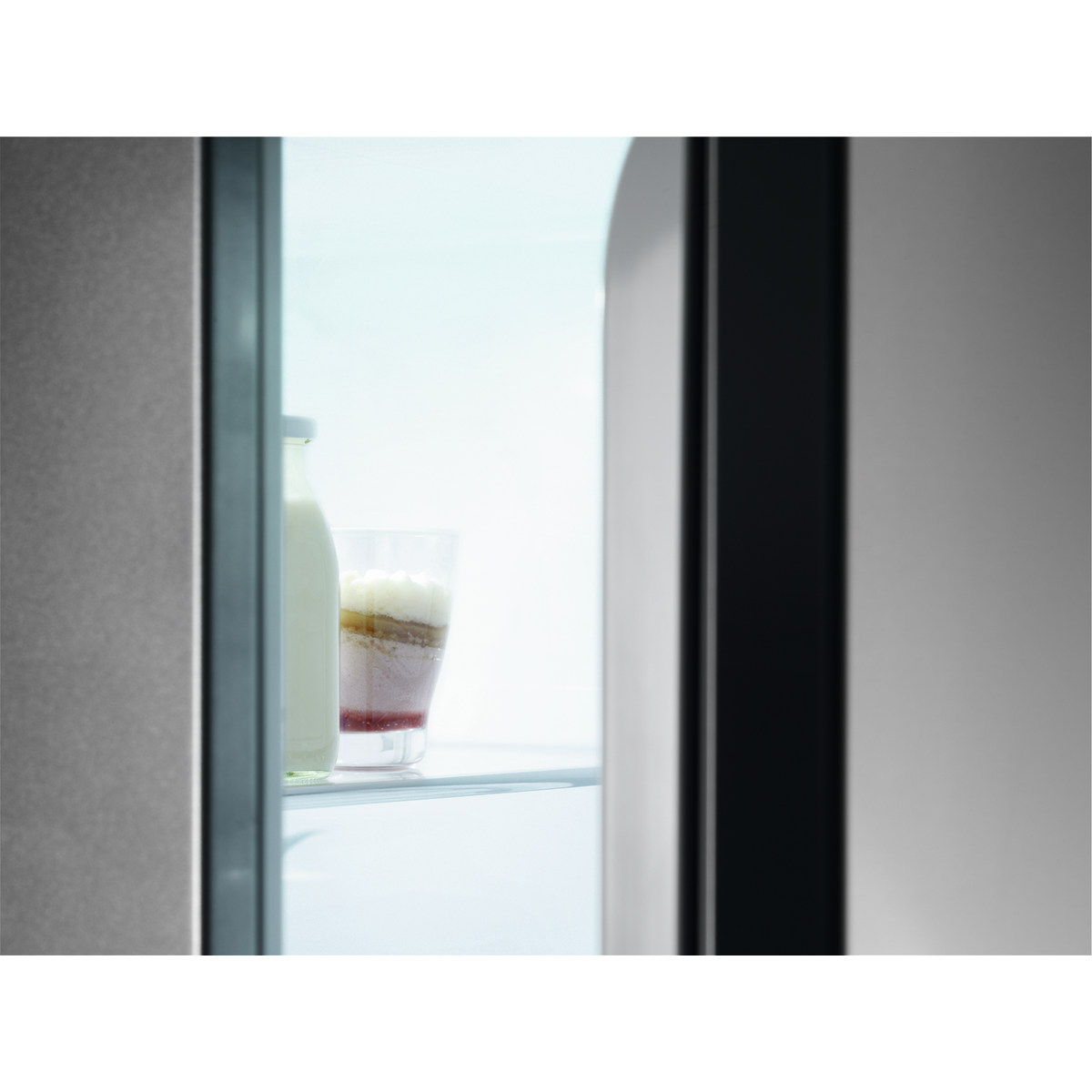 Réfrigérateur encastrable 122.5 cm Frigo encastrable | AEG